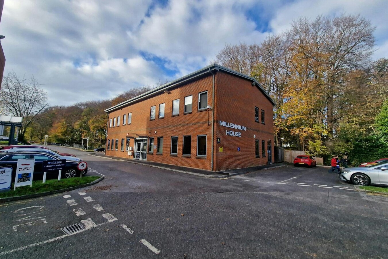 Office Space to Rent - Millennium House, Priestley Rd, Basingstoke ...