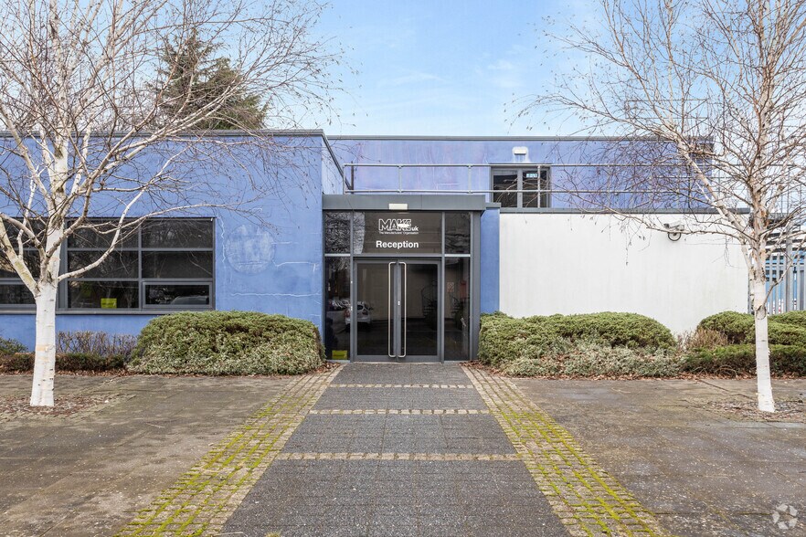 Queensway, Gateshead, NE11 0NX - Picture House-Team Valley Trading ...
