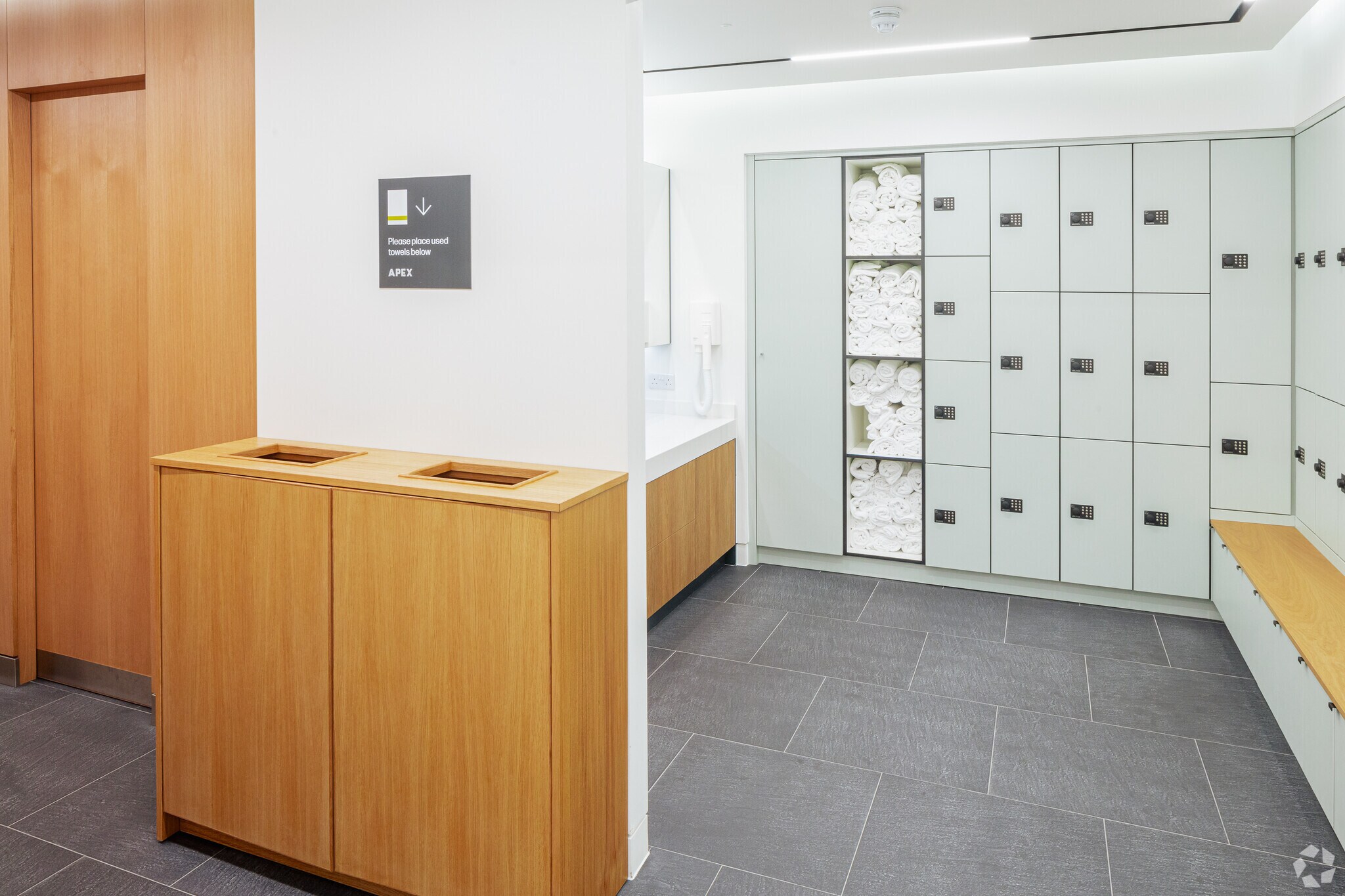 Apex, Forbury Rd, Reading, - Apex - Office to Rent - 37,277 sq ft - GBR