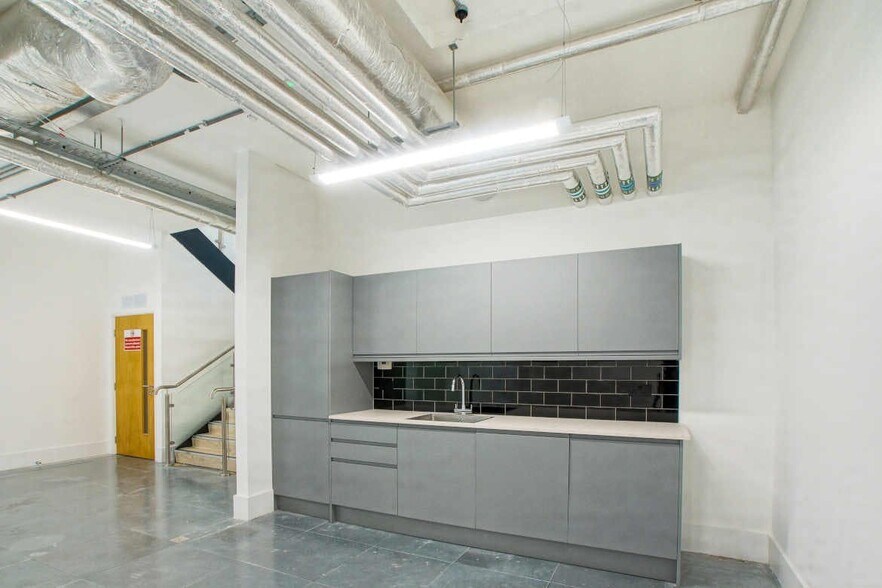 Pear Tree St, London, EC1V 3AG - Office for Sale - 69,792 sq ft - GBR