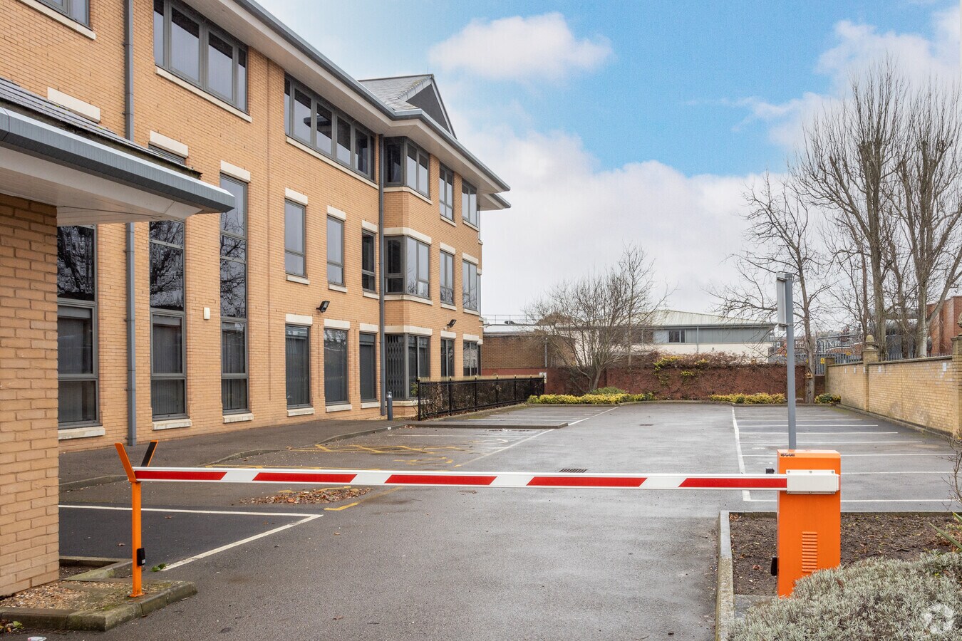 Vastern Rd, Reading, RG1 8BT | LoopNet UK