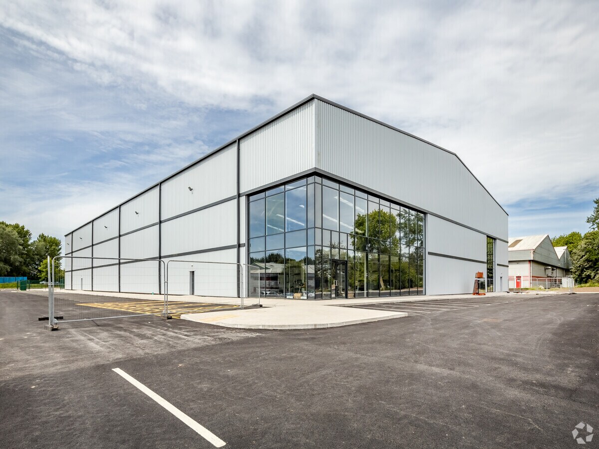 Wrexham Industrial Estate, Clywedog Rd, Wrexham, LL13 9XN | LoopNet