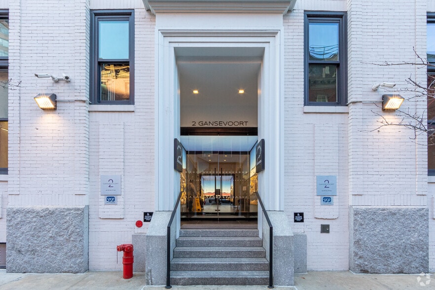 2 Gansevoort St, New York 10014 - Office for Rent | LoopNet UK