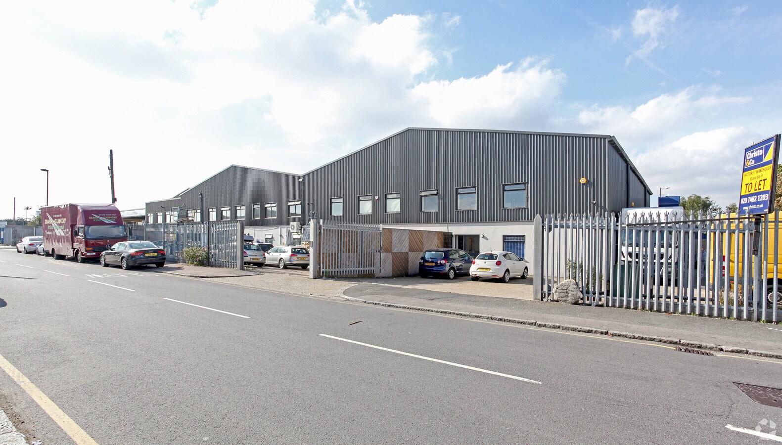 38 Lockfield Ave, Enfield, EN3 7PY