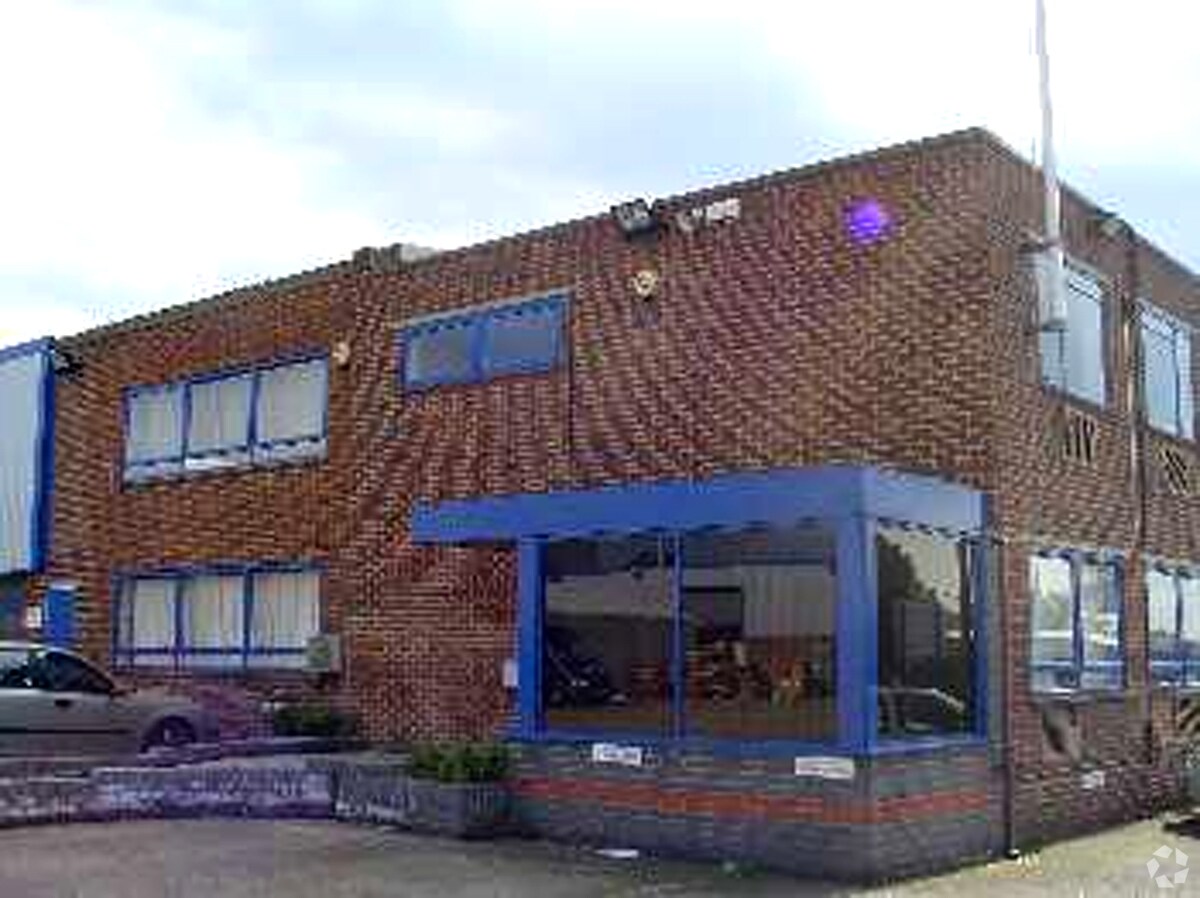 Bowler House, Harvey Rd, Basildon, SS13 1ET | LoopNet