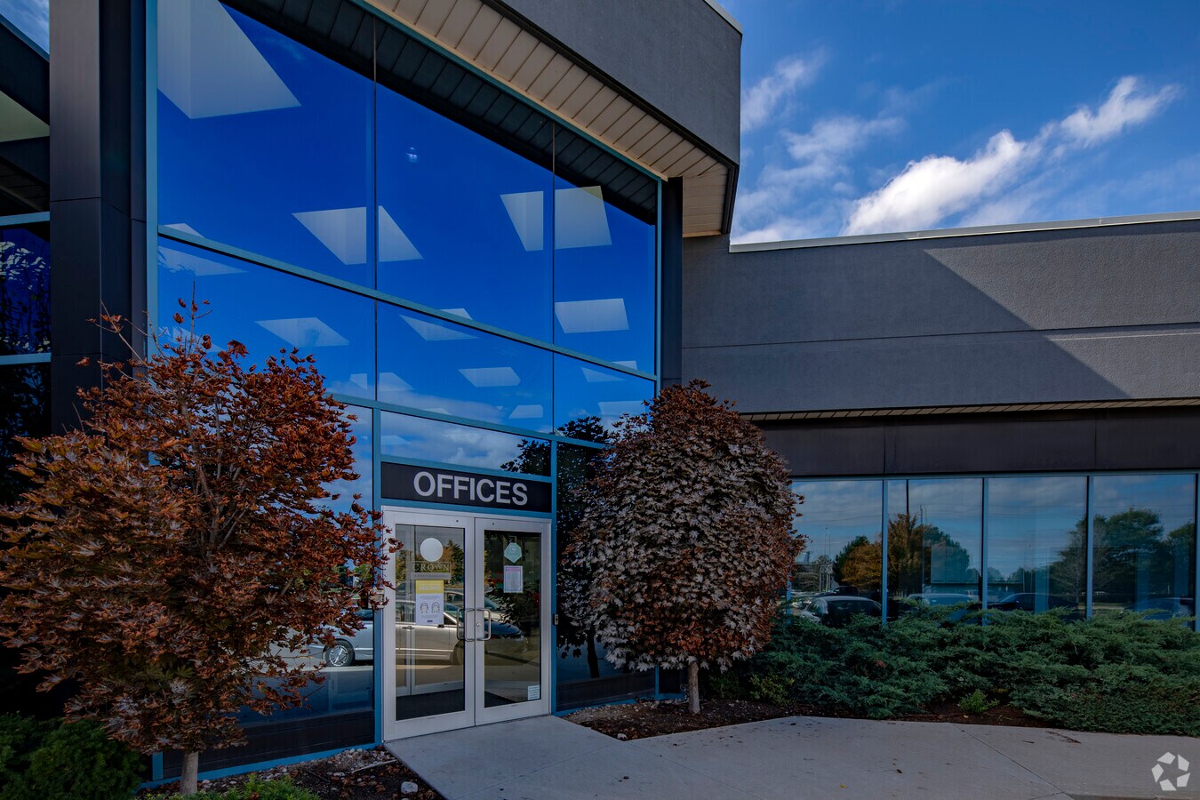 1075 North Service Rd W, Oakville L6M 2G2 - Office for Sale | LoopNet UK