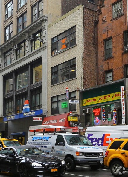 16 W 37th St, New York, NY 10018 - USA