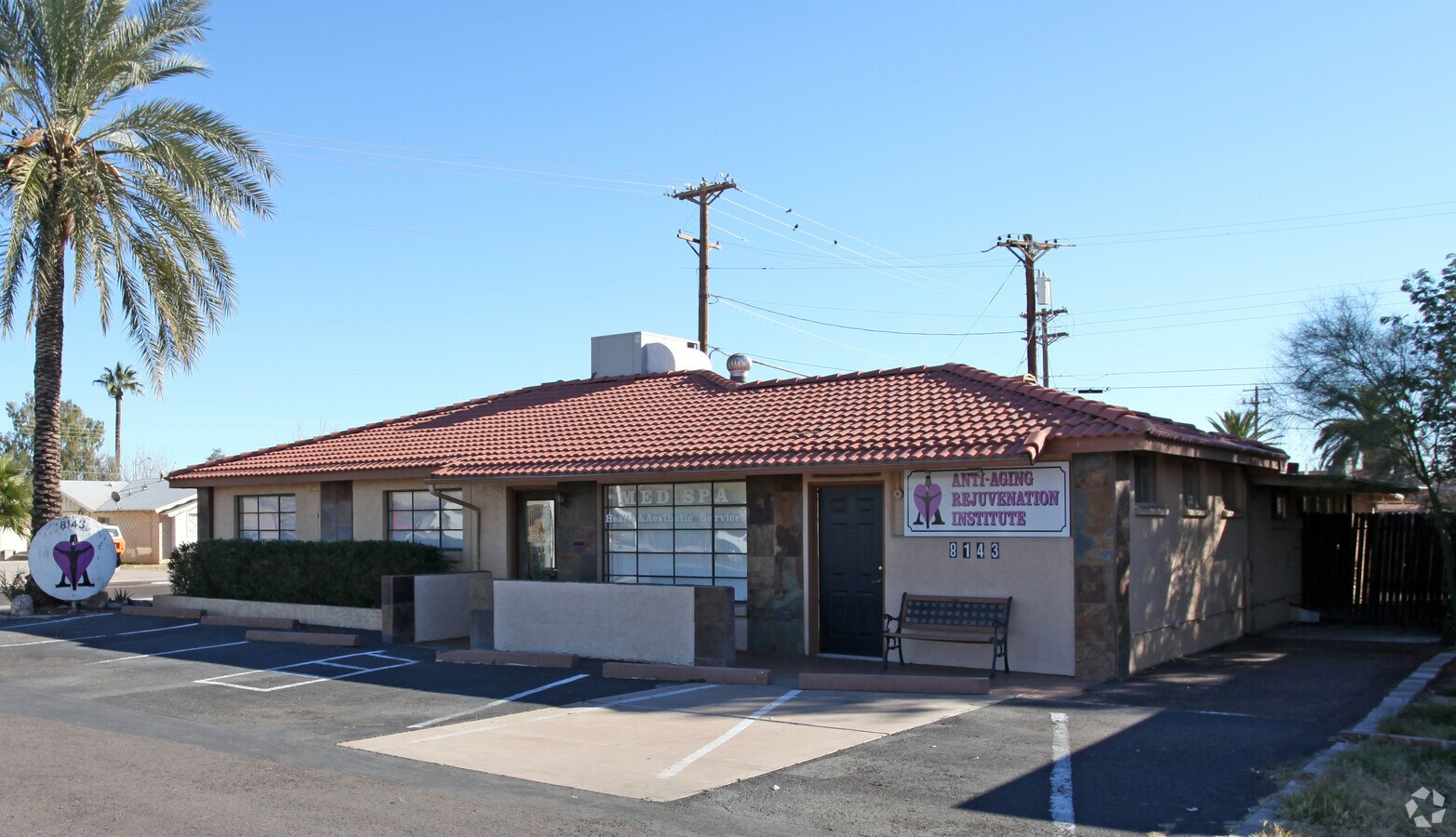 8143 E Indian School Rd, Scottsdale, AZ 85251 - USA