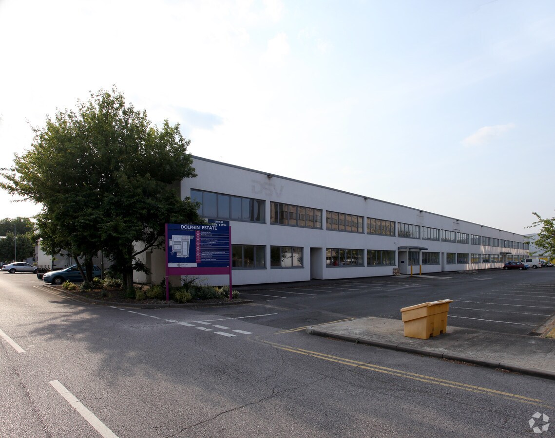 Windmill Rd, Sunbury On Thames, TW16 7HE - GBR