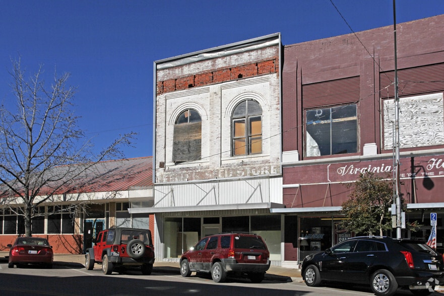 208 E Main St, Shawnee, OK 74801 - Retail for Sale | LoopNet UK