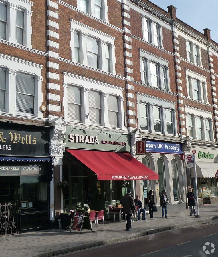 91 High St, London, SW19 5EG - GBR