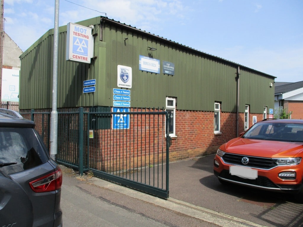 Industrial Property for Sale in 56A Sandy Ln, Worksop, S80 1SR - 755 sq ...