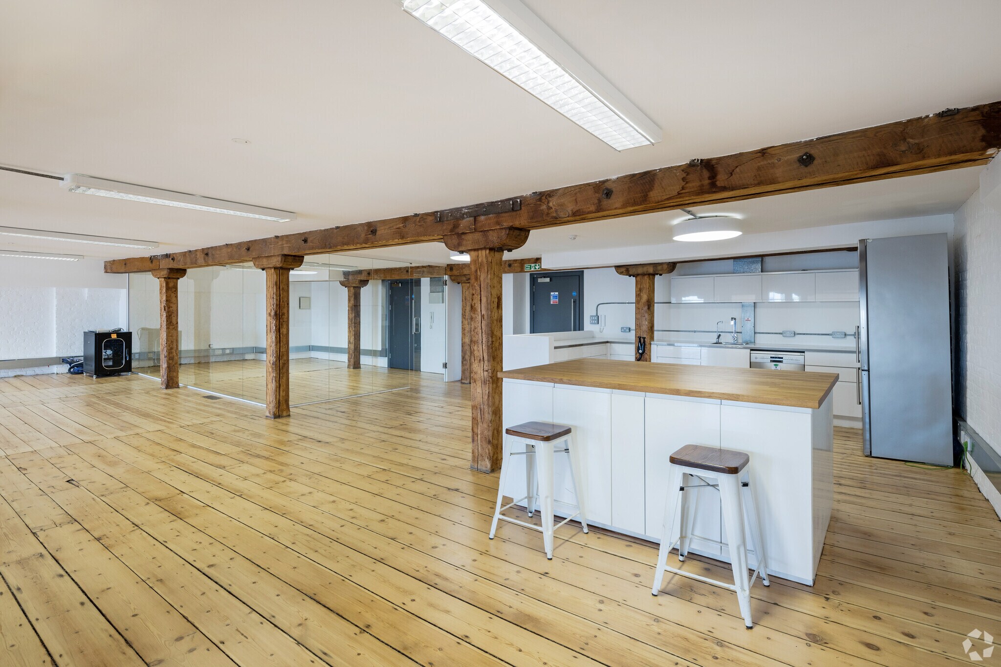 Office Space to Rent - Metropolitan Wharf, 70 Wapping Wall, London, E1W ...