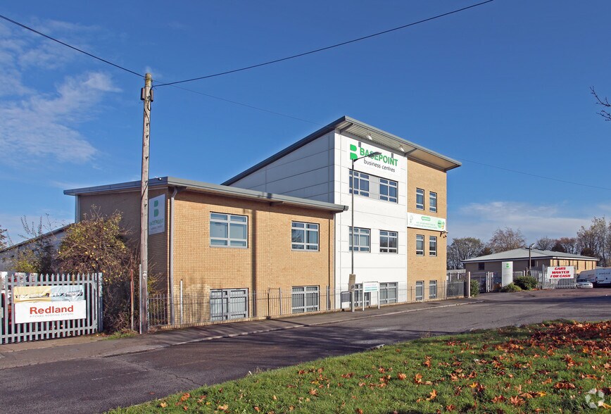 Lincoln Rd, High Wycombe, HP12 3RL - Office for Lease | LoopNet UK