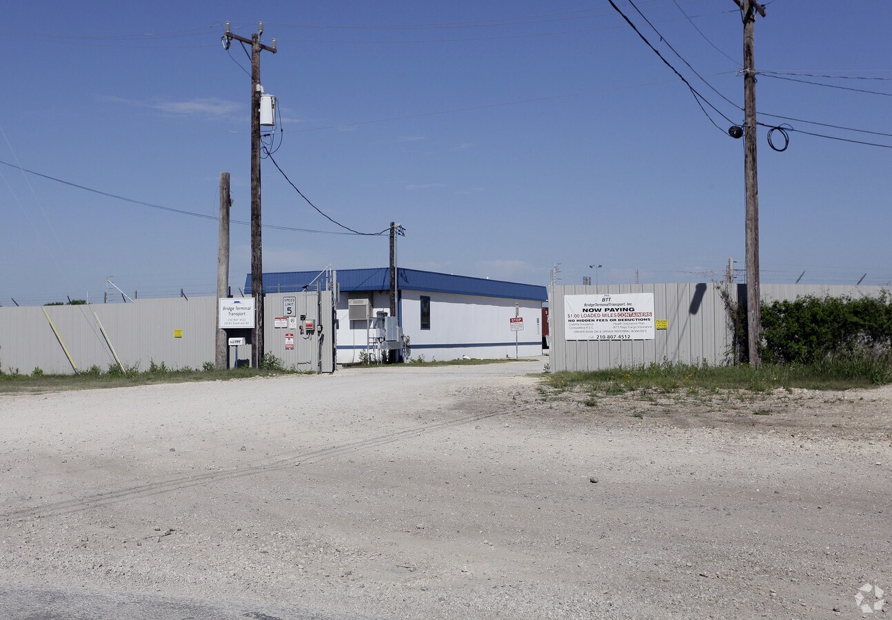 10195 Somerset Rd, San Antonio 78211 | LoopNet UK