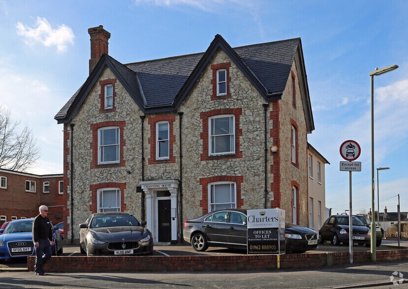 14 Butts Rd, Alton, GU34 1ND - GBR