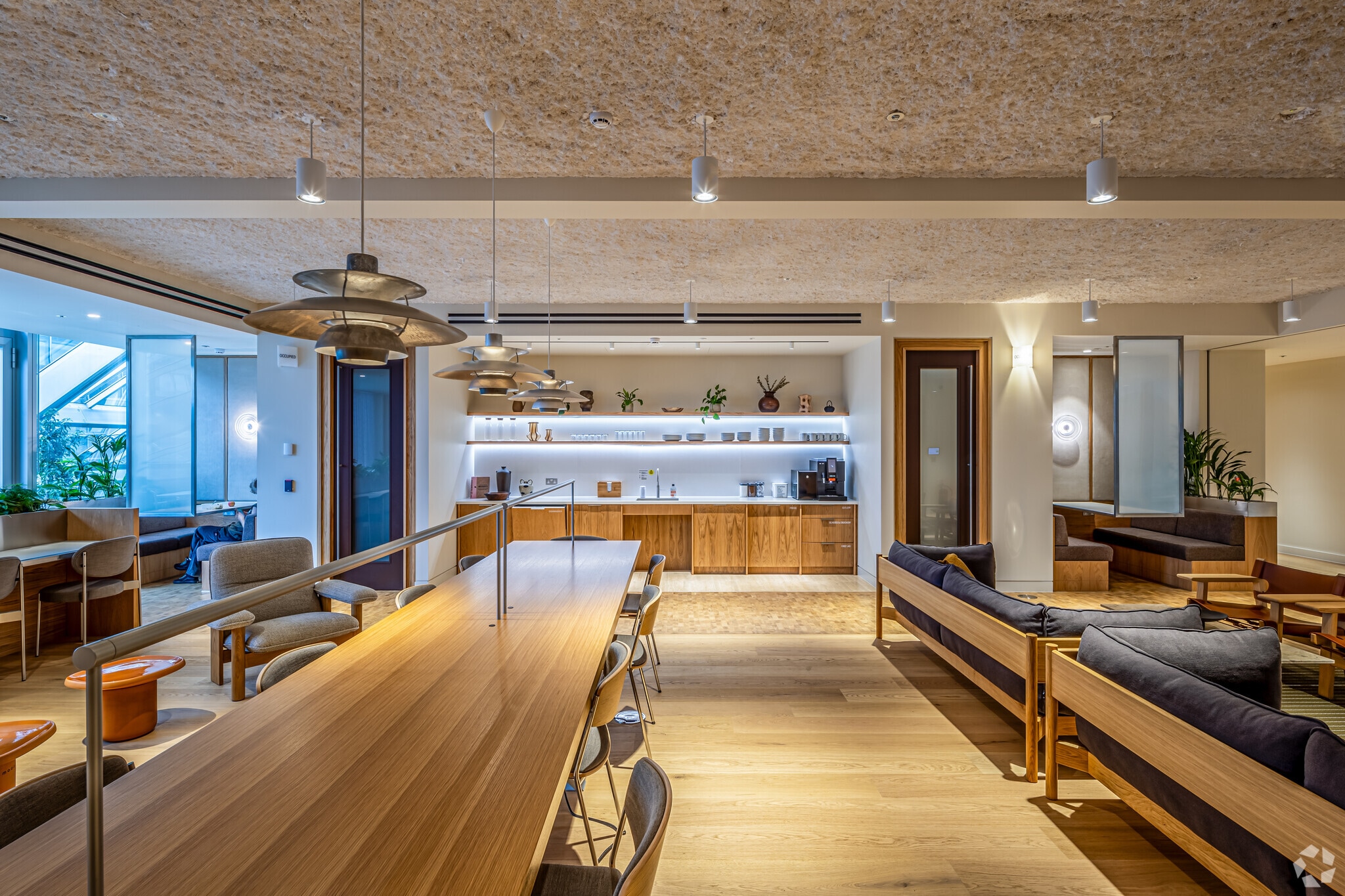 Retail Space to Rent in 201 Bishopsgate, London, EC2M 3AE - 707 sq ft ...