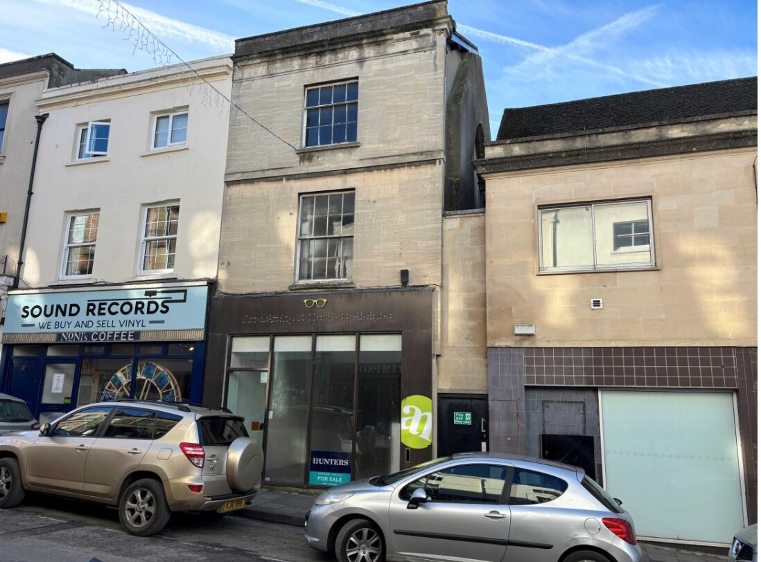 Retail Property for Sale in 24 George St, Stroud, GL5 3DP - 1,563 sq ft ...