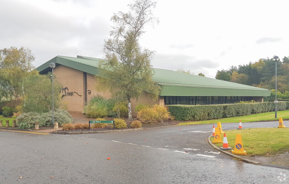 Necessity Brae, Perth, PH2 0NH - Former Aviva Complex | LoopNet UK