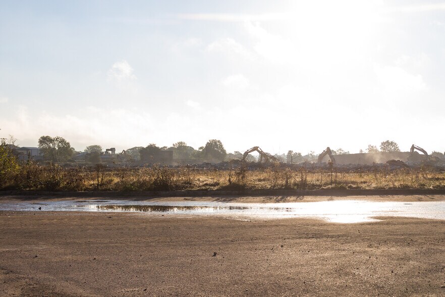 Fleming Way, Crawley RH10 9AS - Panattoni Park Crawley | LoopNet UK