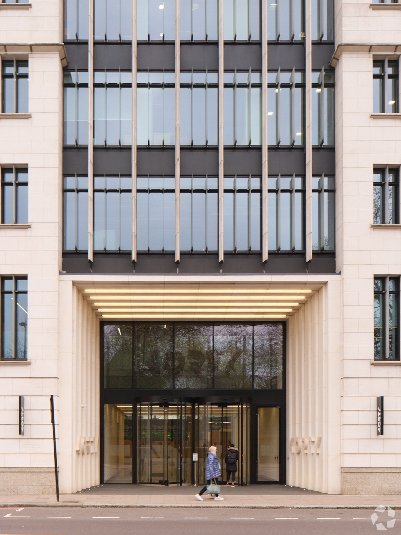 40 Grosvenor Pl, London SW1X 7EN | LoopNet UK