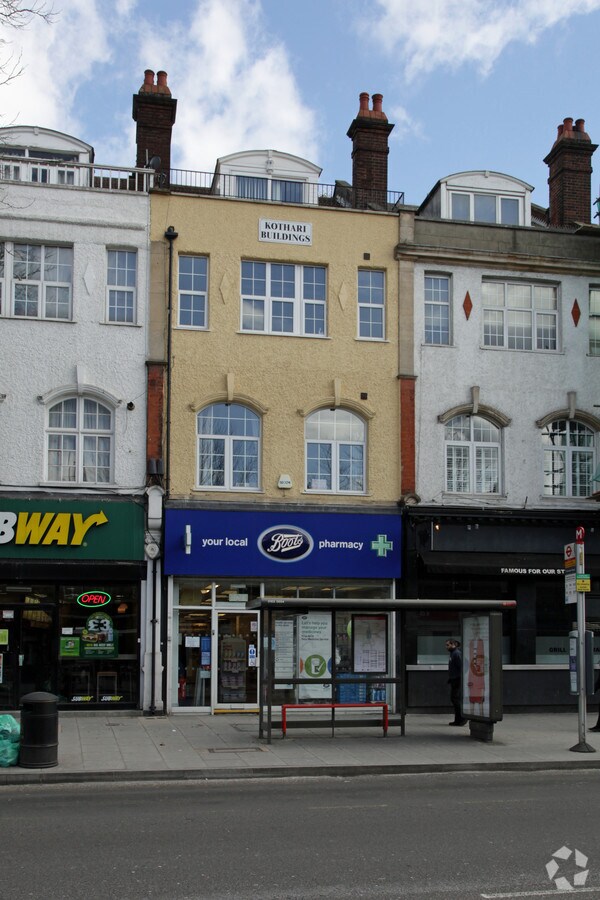 1292 High Rd, London N20 9HJ | LoopNet UK