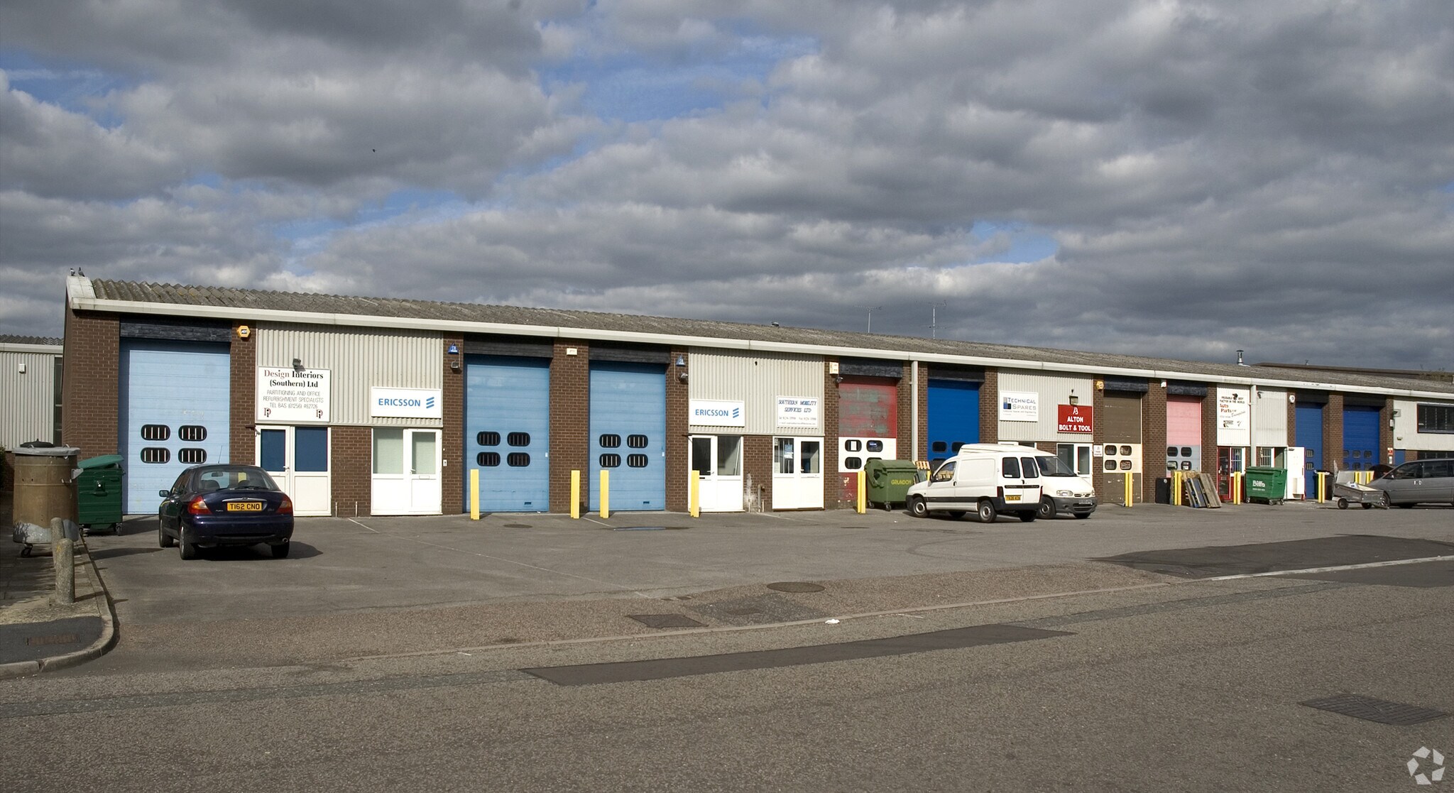Grafton Way, Basingstoke RG22 6HY - Industrial for Rent | LoopNet.co.uk
