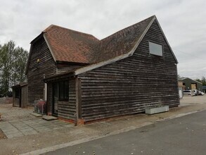 Shurlock Row, Shurlock Row, RG10 0PY - The Berkshire Barn, Manor Farm ...