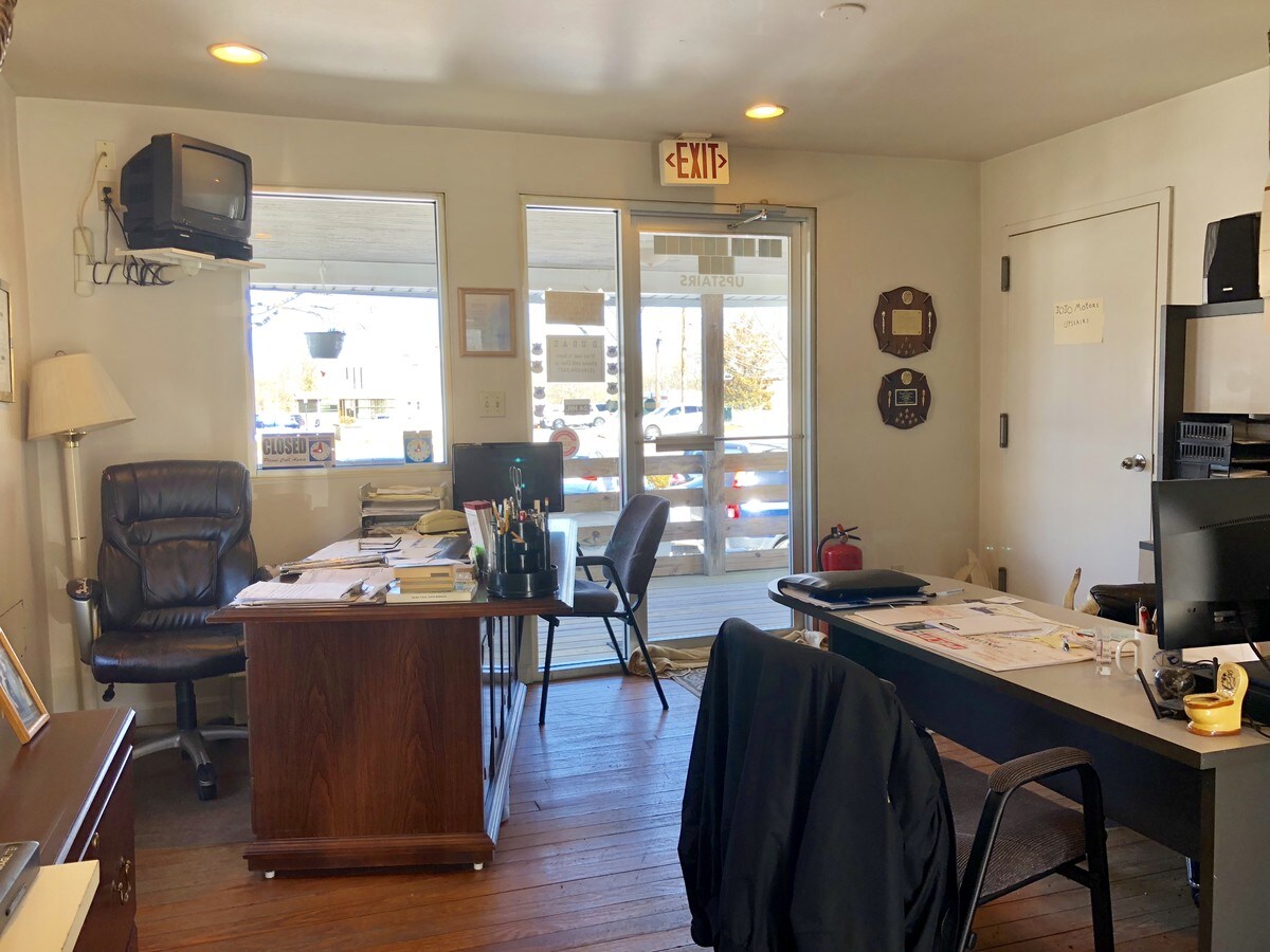 198 Middle Country Rd, Middle Island 11953 | LoopNet UK