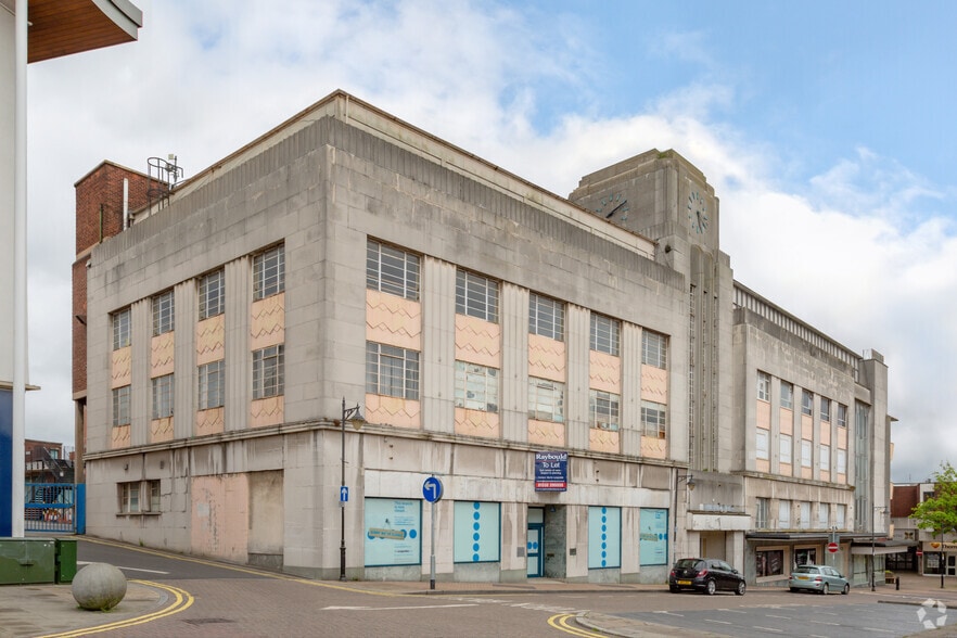 1 Queen St, Mansfield NG18 1HN | LoopNet UK