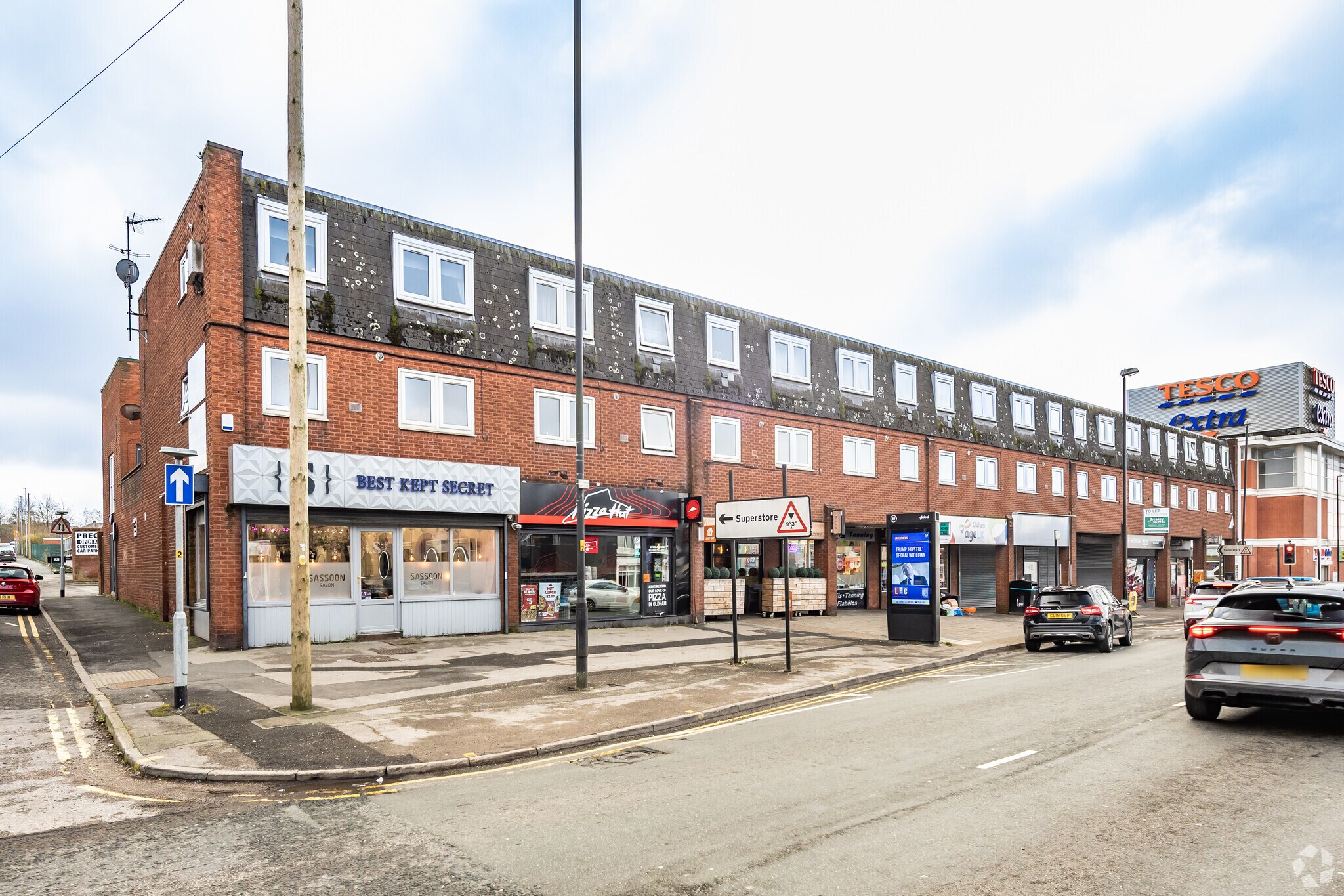 Retail Space to Rent - Tesco Store Parade, 102A Huddersfield Rd, Oldham ...
