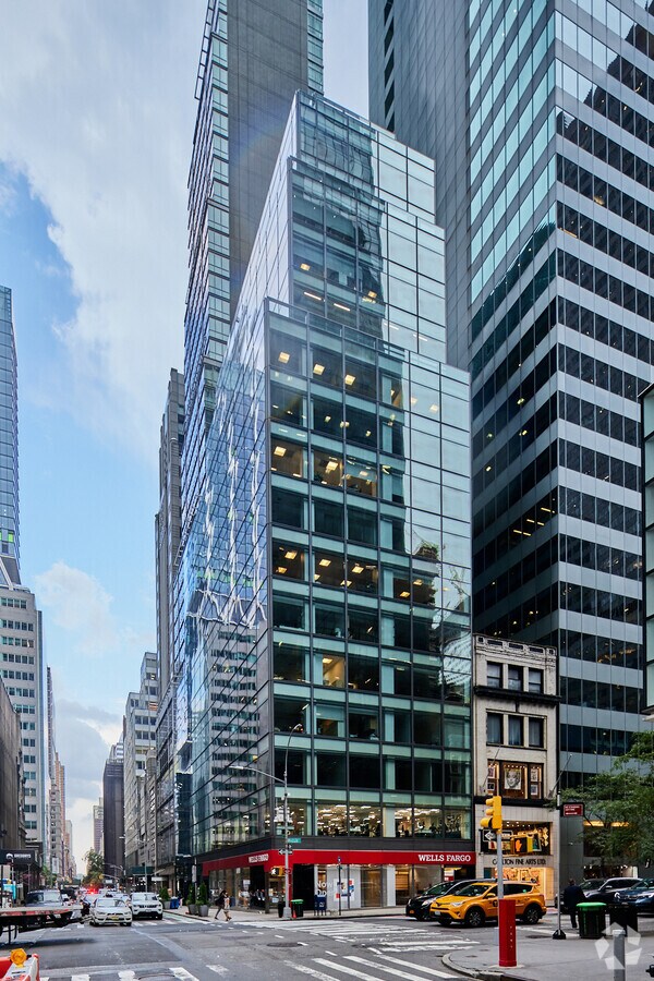 545 Madison Ave, New York 10022 - Office for Rent | LoopNet UK