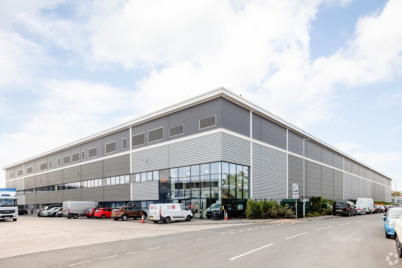 Ashley Rd, Uxbridge, UB8 2SD | LoopNet UK