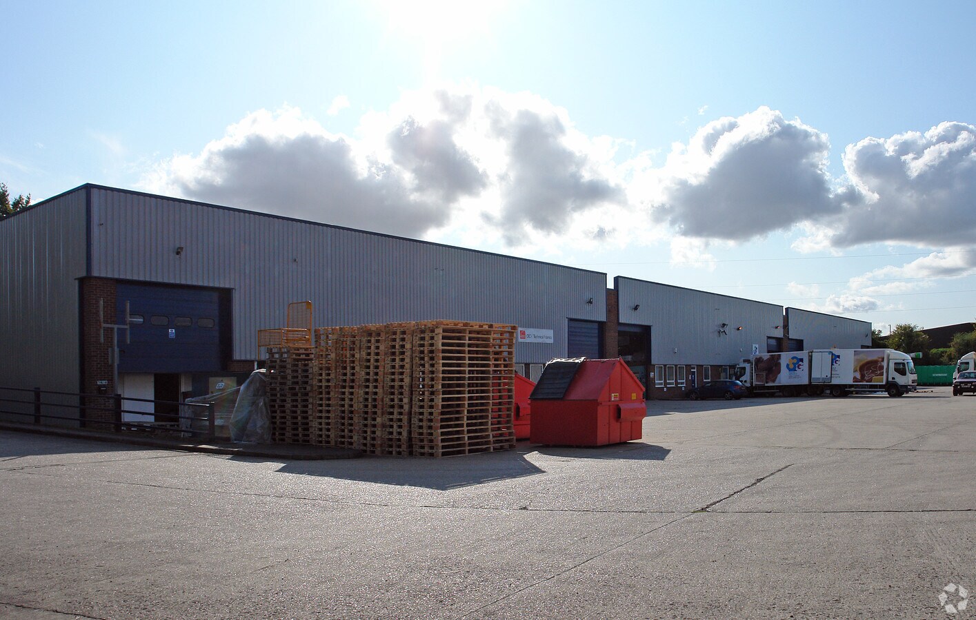 Crown Way, Andover, SP10 5LU - GBR