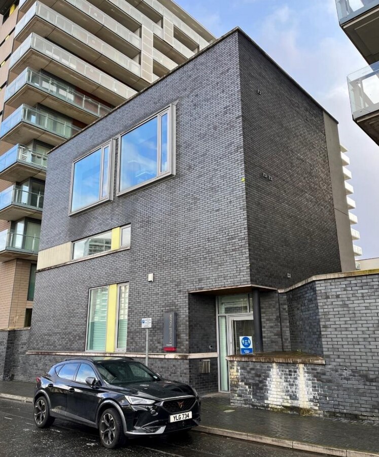 Office Property for Sale in 3 King St, Salford, M3 7DG - 2,568 sq ft ...