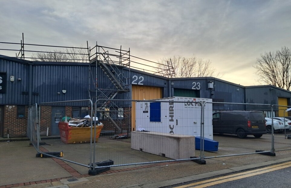 Industrial Space to Rent - Kiln Ln, Epsom, KT17 1DH - 4,186 sq ft | LoopNet
