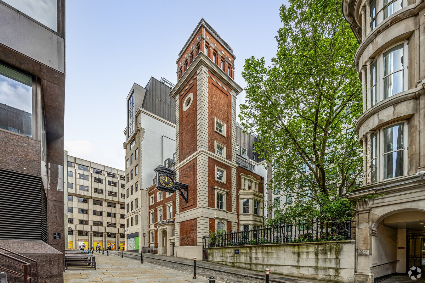 29 Martin Ln, London, EC4Y 0DJ - GBR