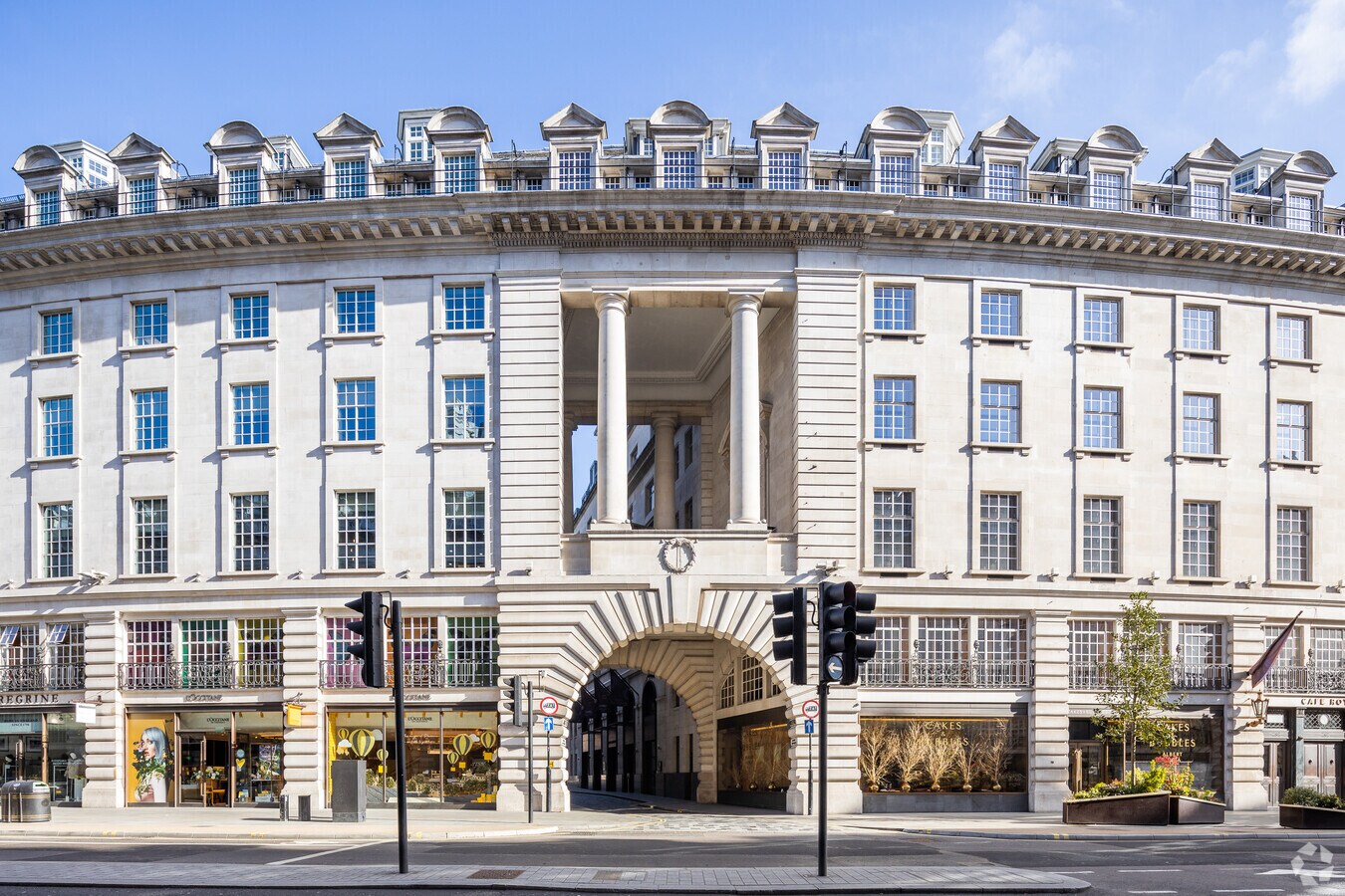 7 Air St, London, W1B 5AD - Retail for Lease | LoopNet UK