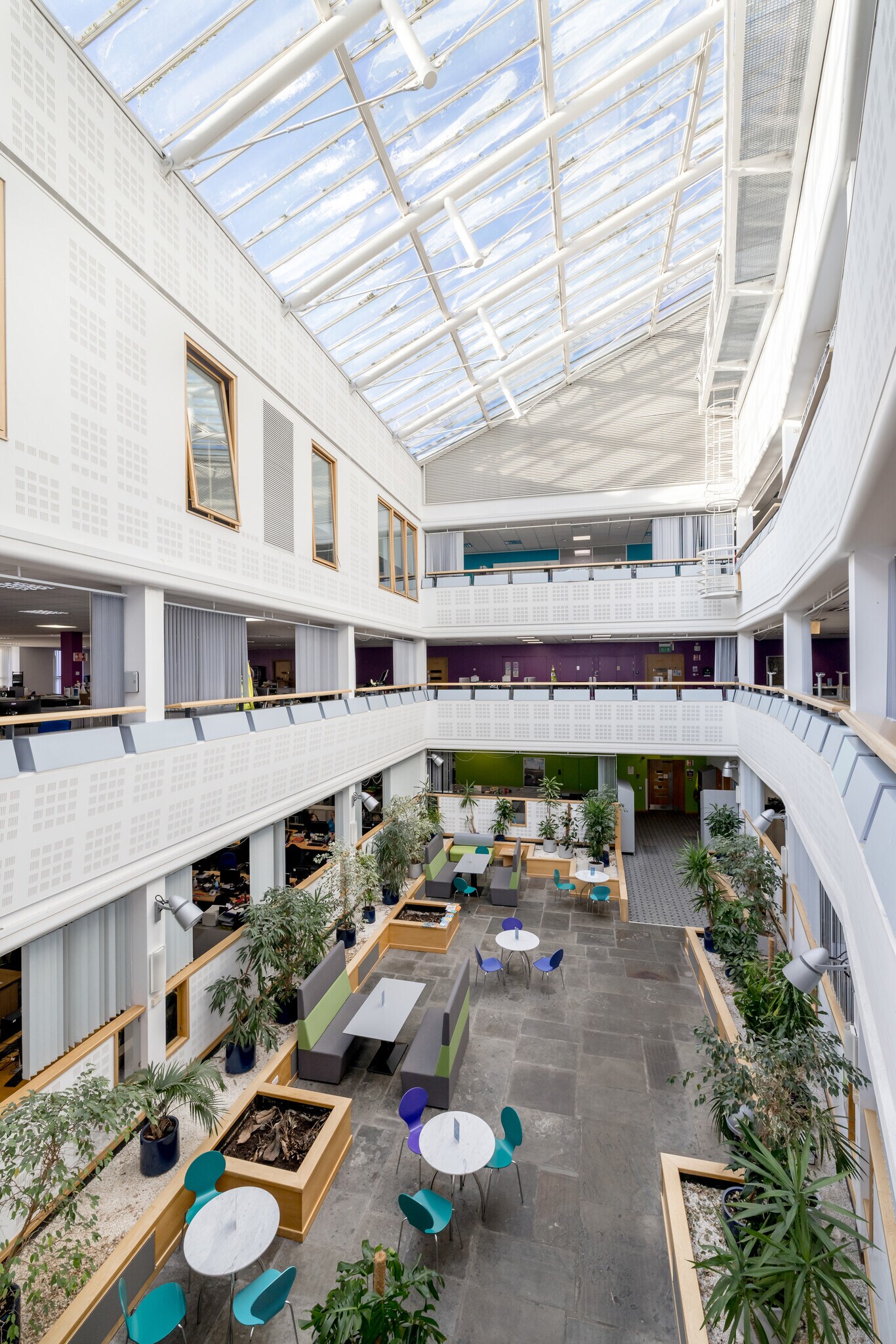 35 Kinnoull St, Perth, PH1 5GD - Pullar House - Office to Rent - 90,189 ...