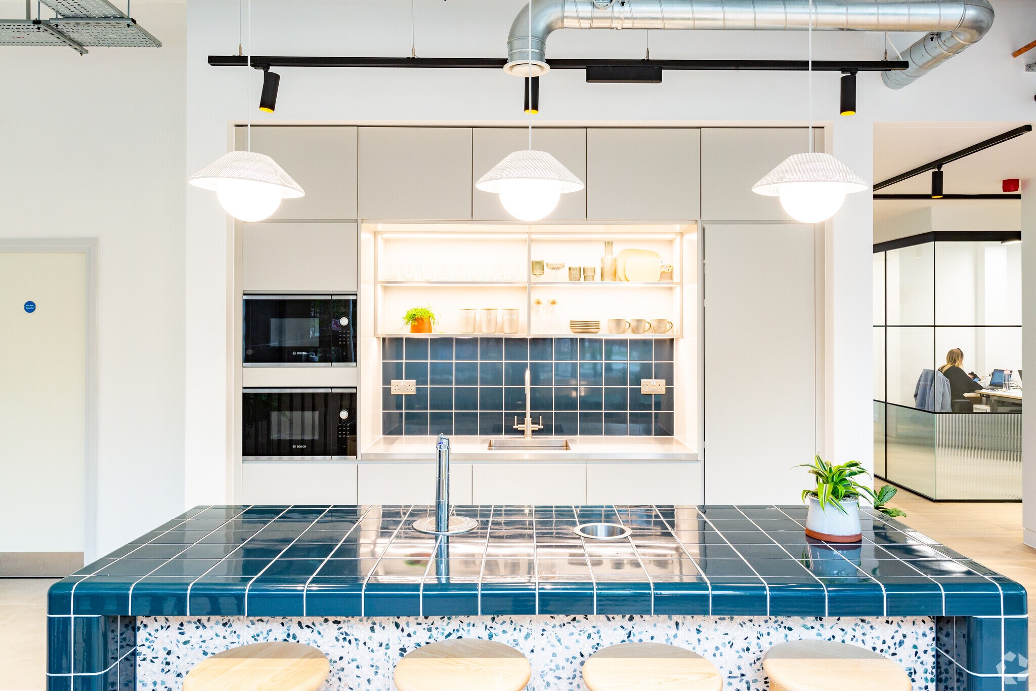 Coworking Space to Rent - Brunel House, 2 Fitzalan Rd, Cardiff, CF24 ...