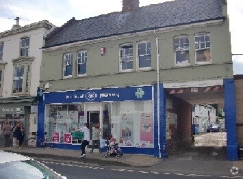 15-15A High St, Battle, TN33 0AE - GBR