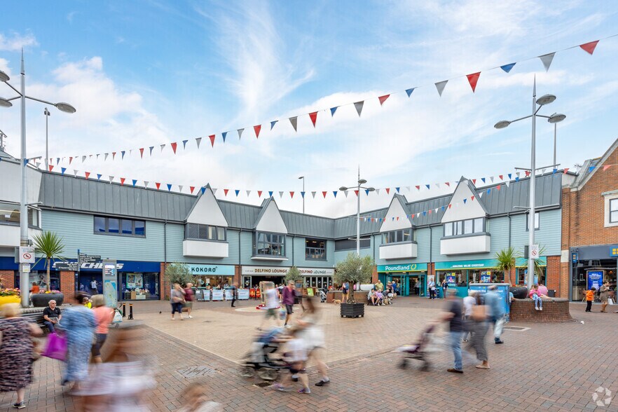 Dolphin Centre, Poole, BH15 1SR - The Dolphin Centre | LoopNet UK