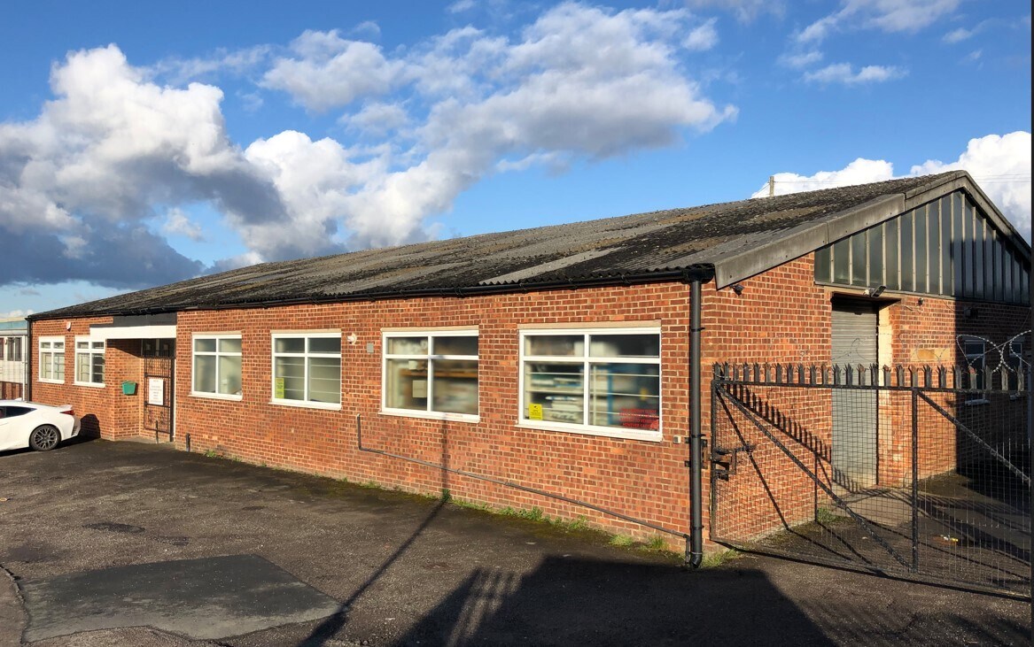 16 Wortley Moor Ln, Leeds, LS12 4JD | LoopNet UK