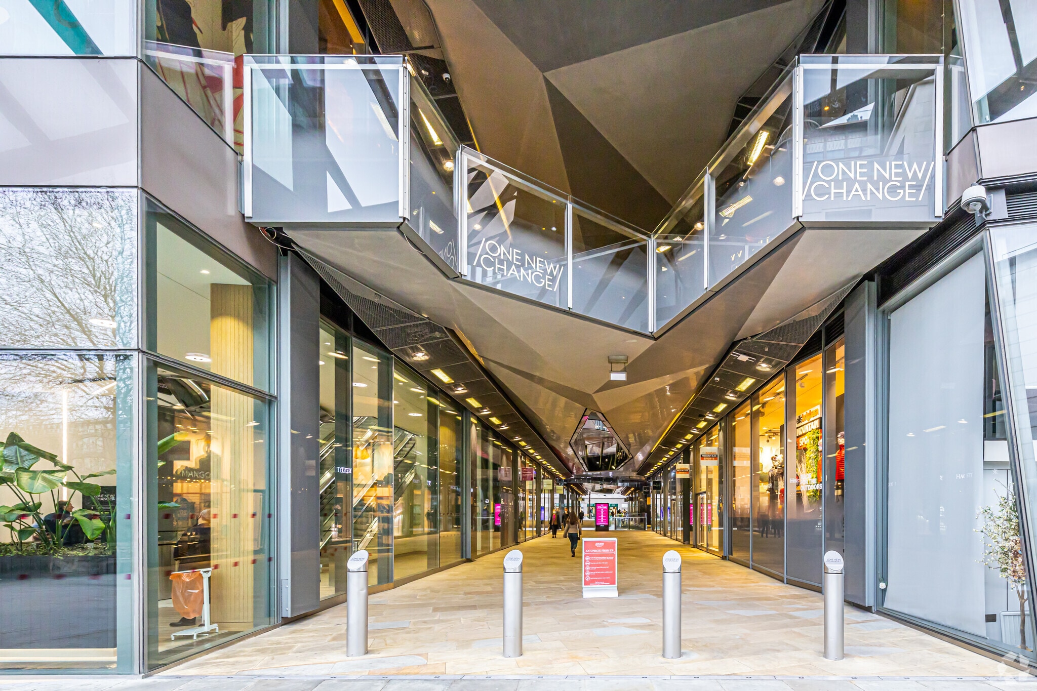 Coworking Space to Rent - One New Change, 1 New Change, London, EC4M ...