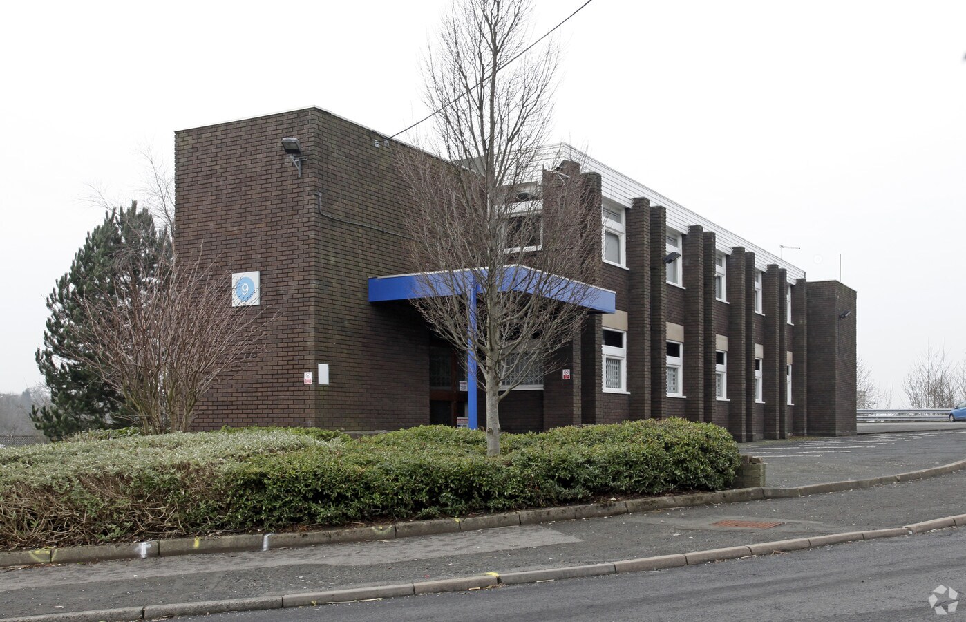 9 Waterfall Ln, Cradley Heath, B64 6PU | LoopNet UK