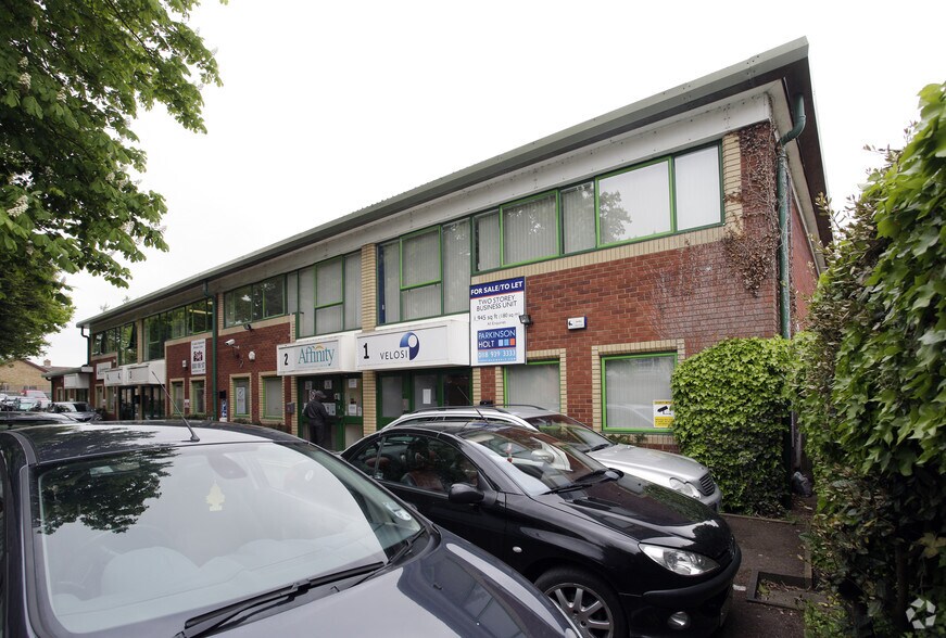 Whitley Wood Ln, Reading, RG2 8LW | LoopNet UK