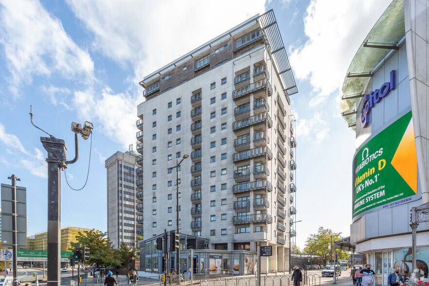 140 Queen St, Cardiff, CF10 2GP - GBR