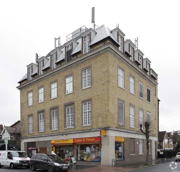 275 Lower Addiscombe Rd, Croydon, CR0 6RD - GBR