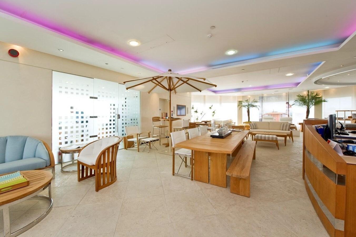 Chelsea Harbour, London SW10 0XE | LoopNet UK