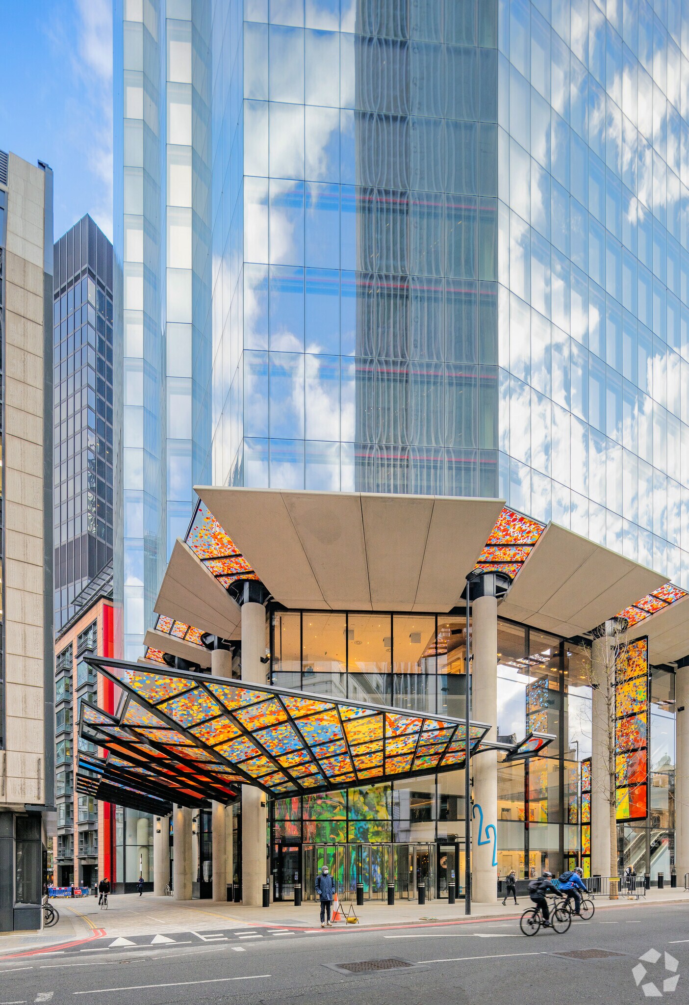 Coworking Space to Rent - 22 Bishopsgate, London, EC2N 4BQ | LoopNet